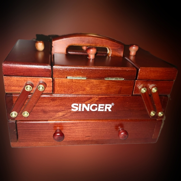 Singer | Storage & Organization | Vintage Singer Expandable Wooden ...